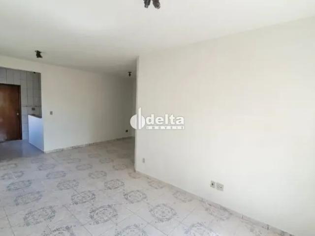 Apartamento com 2 Quartos para alugar, 55m² Santa Mônica