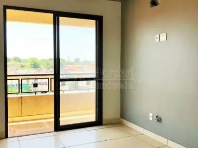 Apartamento com 2 Quartos para alugar, 56m² Centro