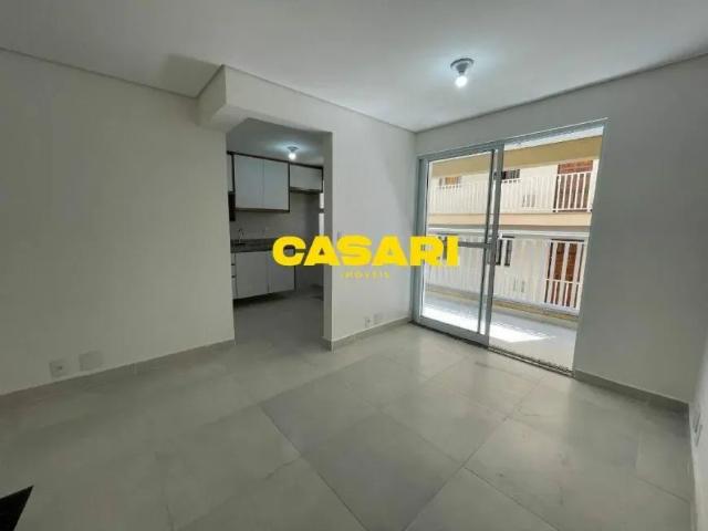 Apartamento com 2 Quartos para alugar, 57m² Centro