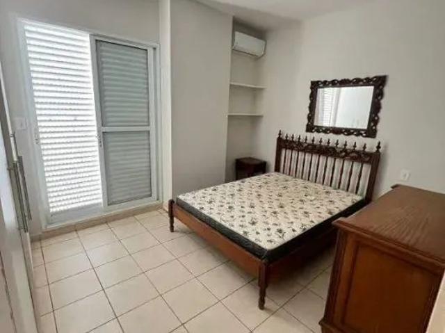 Apartamento com 2 Quartos para alugar, 50m² Centro