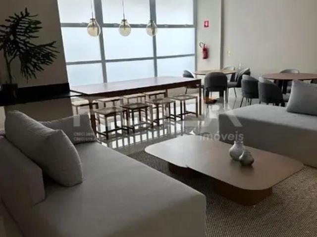 Apartamento com 2 Quartos para alugar, 53m² Centro