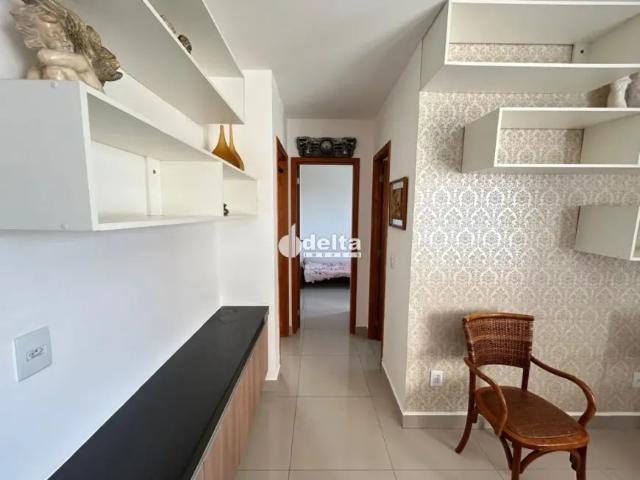 Apartamento com 2 Quartos para alugar, 53m² Jardim Inconfidência