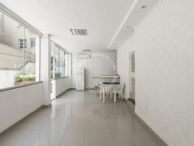 Apartamento com 2 Quartos para alugar, 67m² Petrópolis