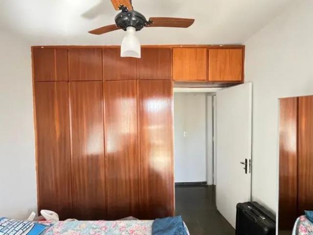 Apartamento com 2 Quartos para alugar, 68m² Centro
