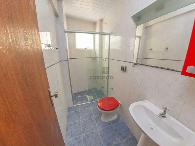 Apartamento com 2 Quartos para alugar, 60m² Centro