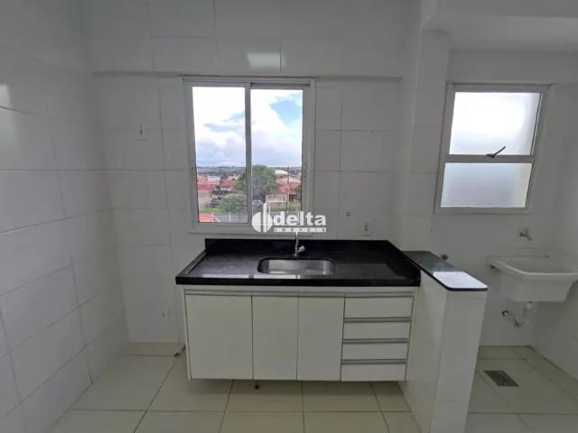 Apartamento com 2 Quartos para alugar, 60m² Santa Mônica