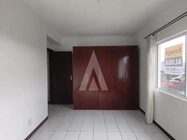 Apartamento com 2 Quartos para alugar, 62m² Guanabara