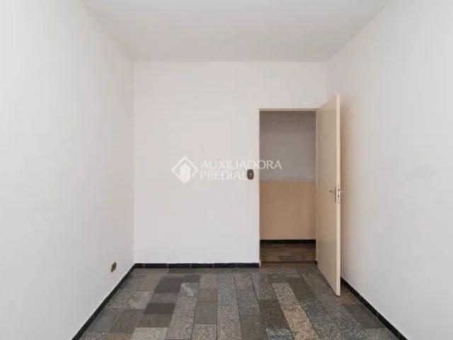 Apartamento com 2 Quartos para alugar, 75m² Taboão