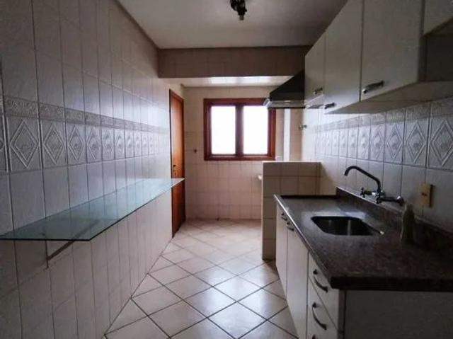 Apartamento com 2 Quartos para alugar, 75m² Centro