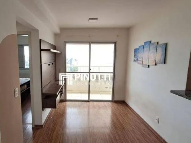 Apartamento com 2 Quartos para alugar, 75m² Centro