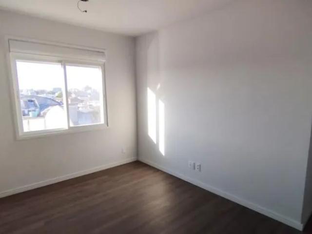Apartamento com 2 Quartos para alugar, 75m² Centro