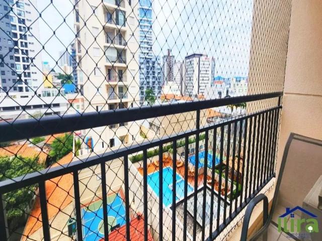 Apartamento com 2 Quartos para alugar, 77m² Centro
