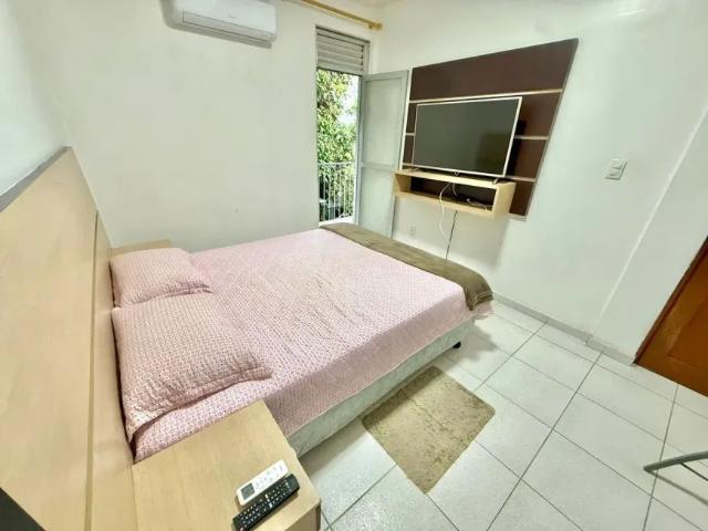 Apartamento com 2 Quartos para alugar, 70m² Aleixo