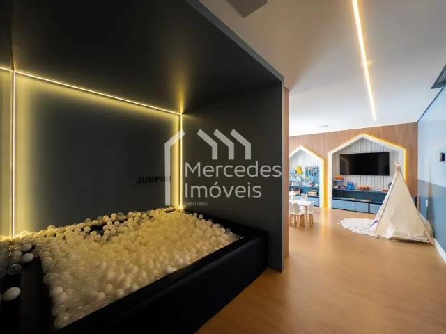 Apartamento com 2 Quartos para alugar, 70m² Centro