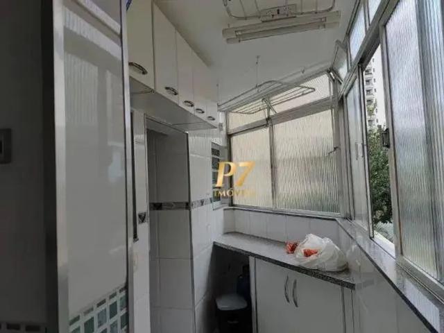 Apartamento com 2 Quartos para alugar, 70m² Centro