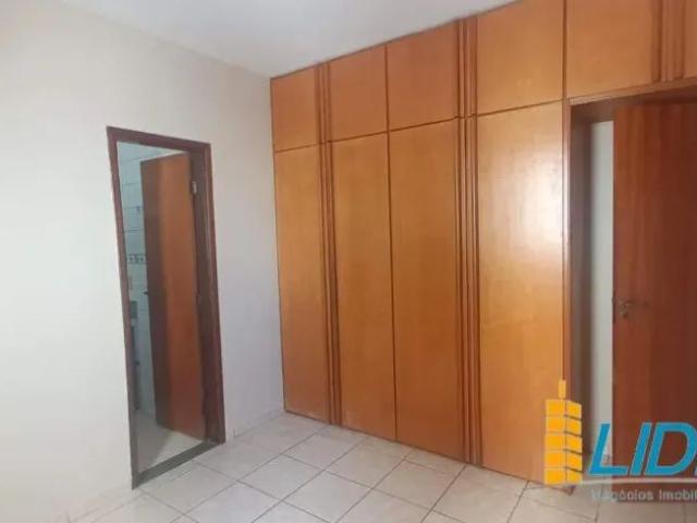 Apartamento com 2 Quartos para alugar, 70m² Santa Mônica