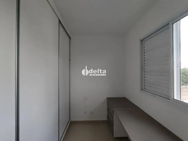 Apartamento com 2 Quartos para alugar, 70m² Santa Mônica