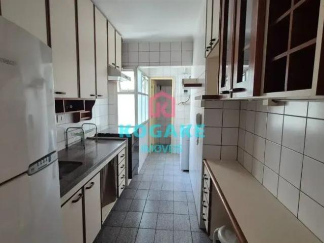Apartamento com 2 Quartos para alugar, 72m² Centro