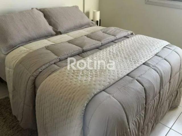 Apartamento com 2 Quartos para alugar, 72m² Saraiva