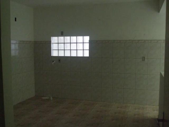 Apartamento com 2 Quartos para alugar, 85m² Centro