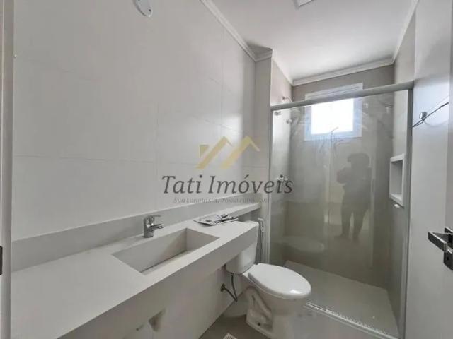 Apartamento com 2 Quartos para alugar, 80m² Centro