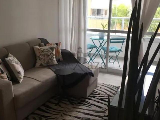 Apartamento com 2 Quartos para alugar, 80m² Condomínio Royal Park
