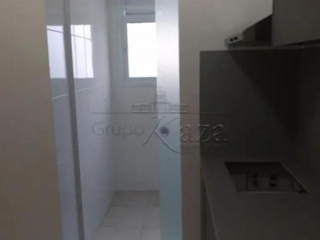 Apartamento com 2 Quartos para alugar, 82m² Jardim das Colinas