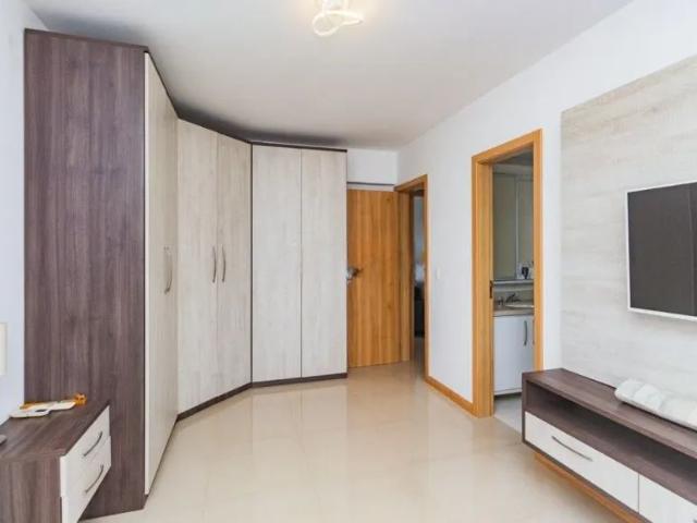 Apartamento com 2 Quartos para alugar, 98m² Petrópolis