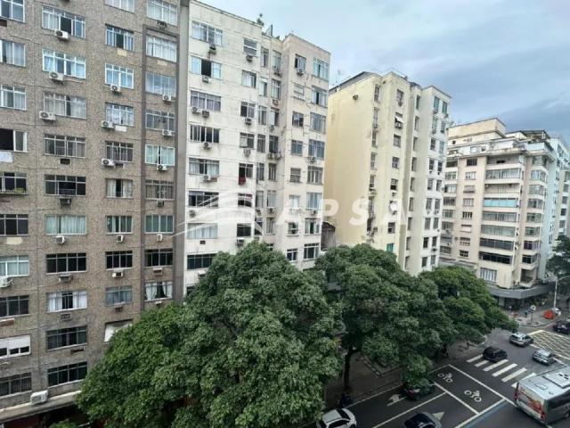 Apartamento com 2 Quartos para alugar, 99m² Copacabana