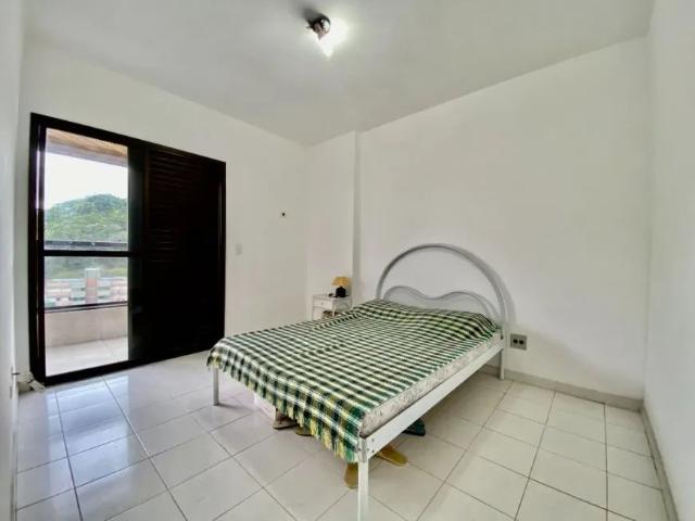 Apartamento com 2 Quartos para alugar, 90m² Enseada