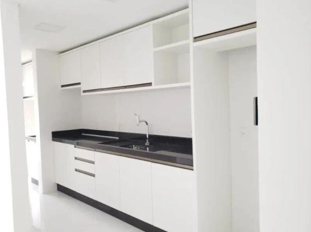 Apartamento com 2 Quartos para alugar, 90m² Praia Brava