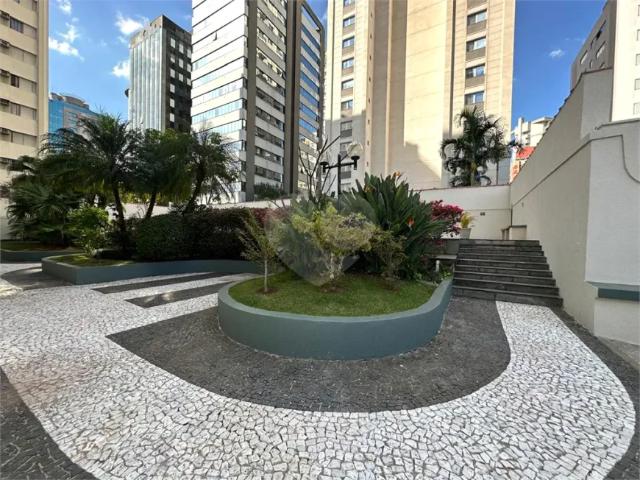 Apartamento com 2 quartos para locação em Itaim Bibi SP
