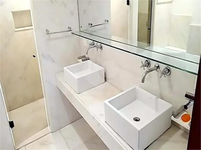 Apartamento com 2 quartos para locação em Jardim Paulista SP