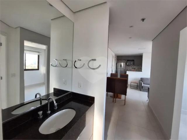 Apartamento com 2 quartos para locação em Vila Olímpia SP