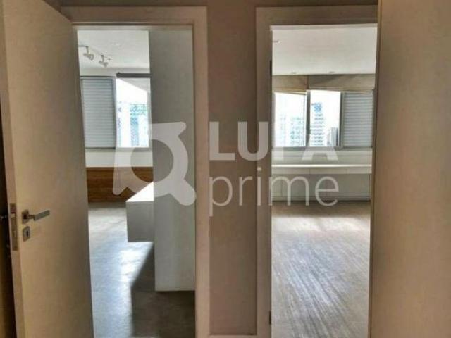 APARTAMENTO COM 2 QUARTOS PARA VENDA, ITAIM BIBI, SÃO PAULO