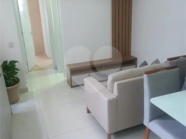 Apartamento com 2 Quartos para venda ou aluguel, 45m² Santana