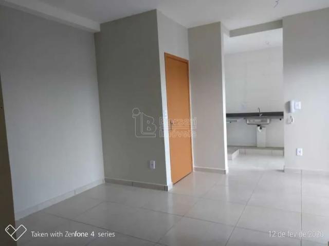 Apartamento com 2 Quartos para venda ou aluguel, 63m² Centro