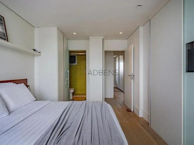 Apartamento com 2 Quartos para venda ou aluguel, 131m² Itaim Bibi