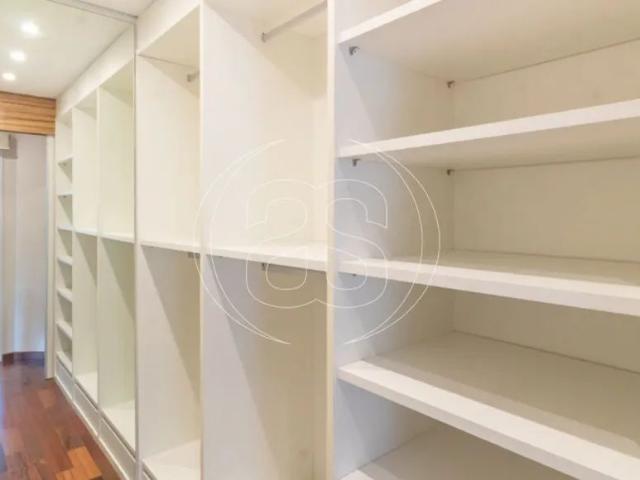 Apartamento com 2 Quartos para venda ou aluguel, 150m² Moema