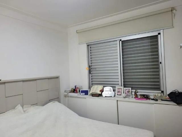 Apartamento com 2 quartos. Praça da Árvore