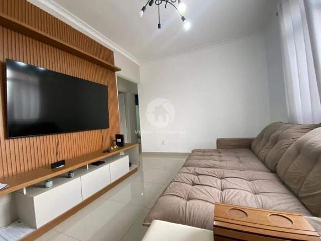 Apartamento com 2 quartos reformado de frente Santos