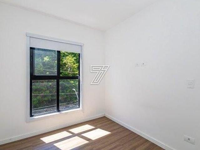 Apartamento com 2 Quartos, Suíte e Sacada no Ecoville, 50m² privativos