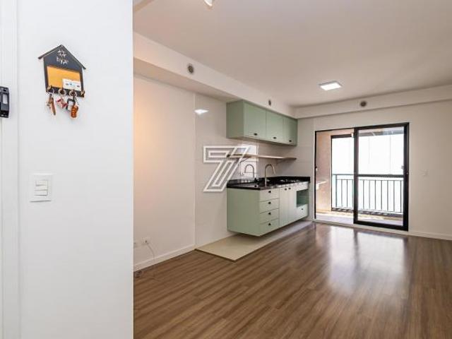 Apartamento com 2 Quartos, Suíte e Sacada com Chur