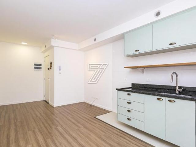 Apartamento com 2 Quartos, Suíte e Sacada com Chur