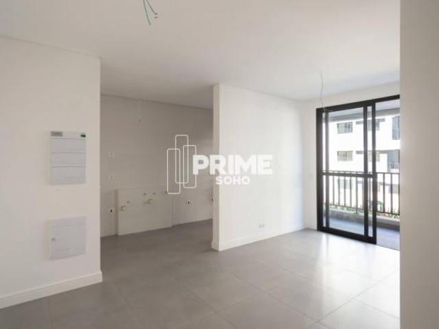 Apartamento com 2 Quartos, Suíte e Sacada com Churrasqueira no Bacacheri