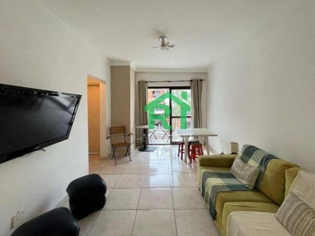 Apartamento com 2 quartos, sacada e 1 vaga à venda em Enseada, Guarujá