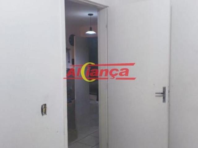 APARTAMENTO COM 2 QUARTOS, SALA, COZINHA, BANHEIRO, LAVANDERIA, NA VILA SADOKIN EM GUARULHOS, SP