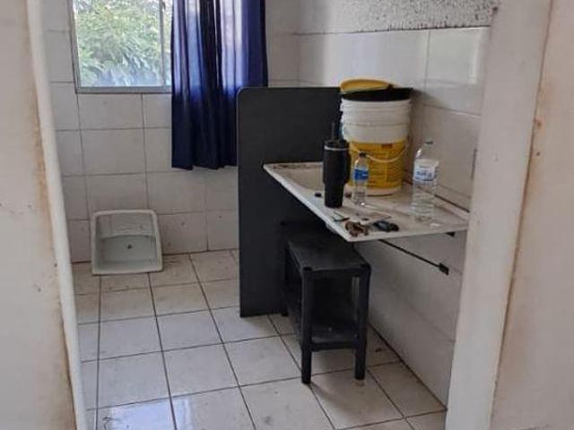 Apartamento com 2 quartos, sala ampla e ventilada