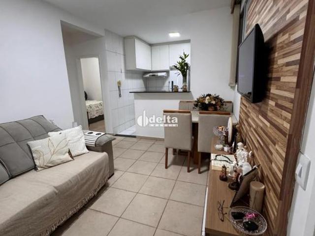 Apartamento com 2 quartos sendo disponível para venda no bairro Santa Mônica em Uberlândia MG