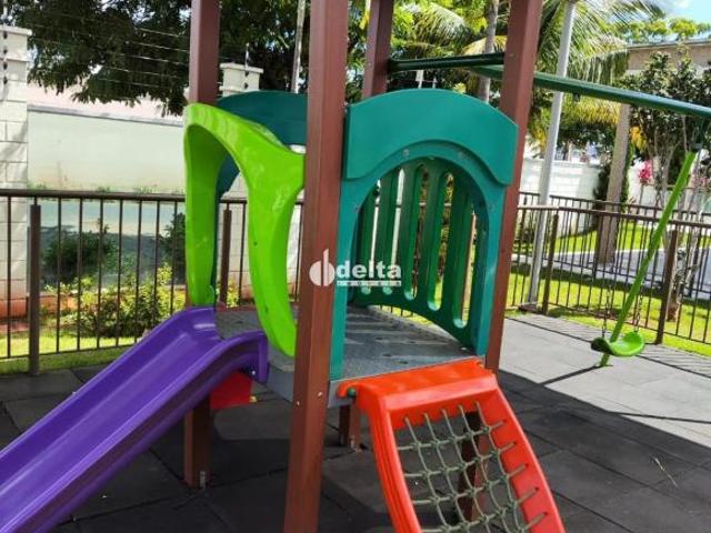 Apartamento com 2 quartos sendo disponível para locação no bairro Jardim Holanda em Uberlândia MG